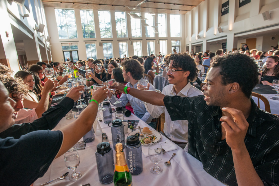 The Thorndike Oak Toast Tradition | Bowdoin College