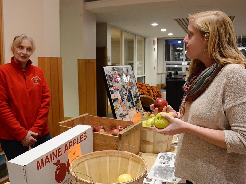 Food Day: Bowdoin Dining Celebrates Local Bounty and Donates Apples to ...