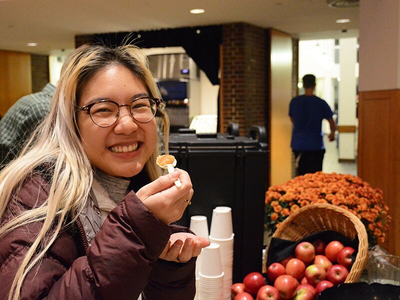 Food Day: Bowdoin Dining Celebrates Local Bounty and Donates Apples to ...
