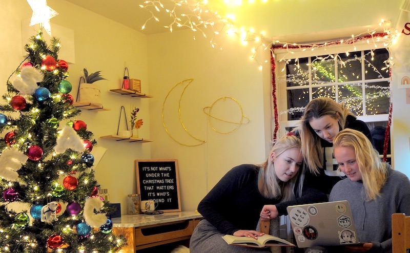 Holiday Sights From Around Campus | Bowdoin College