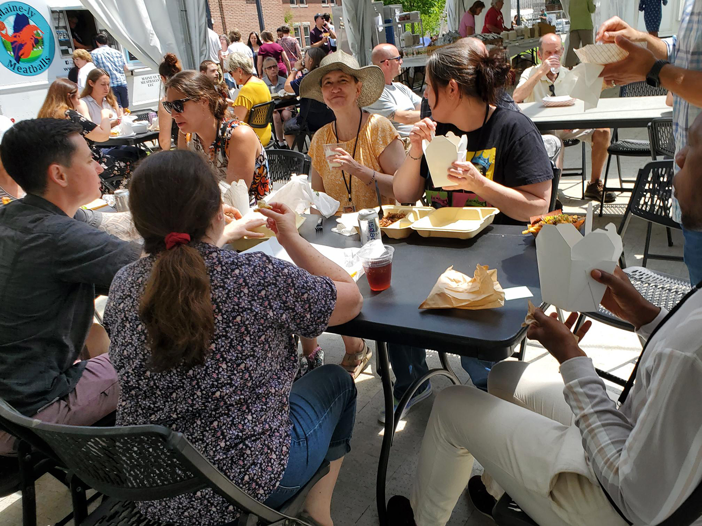 Slideshow: Food Truck Picnic 2022 | Bowdoin College