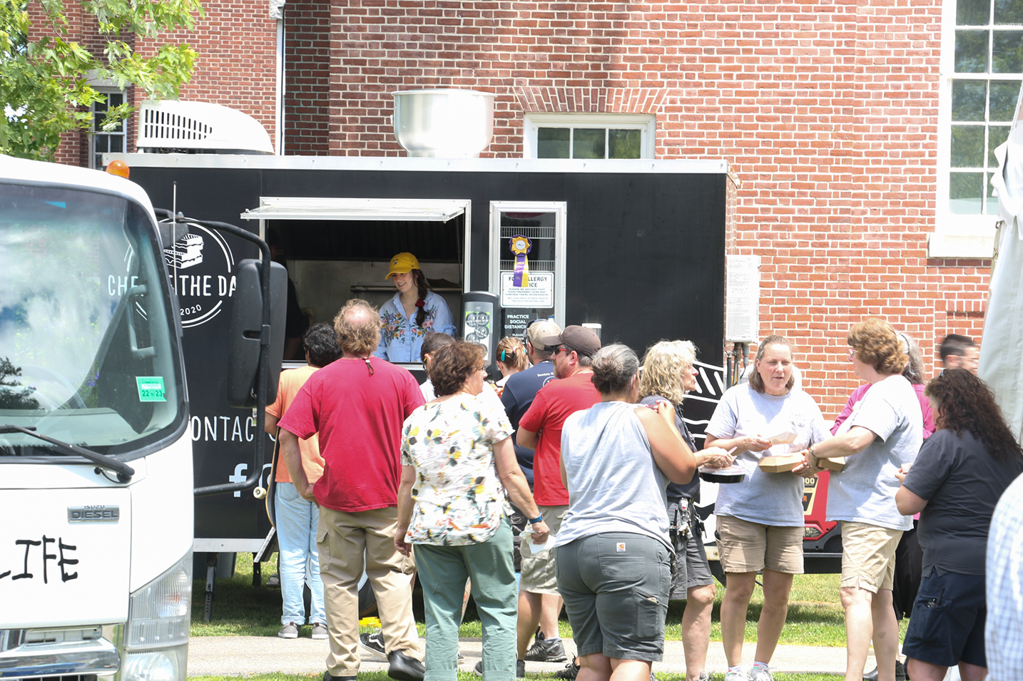 Slideshow: Food Truck Picnic 2022 | Bowdoin College