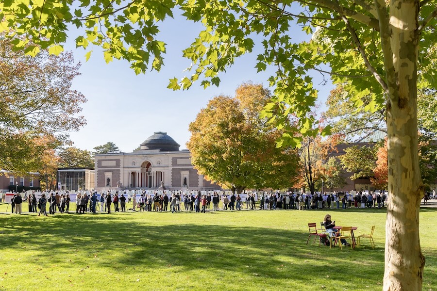 Students Share Research Findings Amid Brilliant Fall Colors | Bowdoin ...