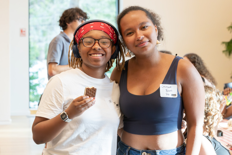 President’s Summer Cookout a Fun Gathering for Students Working on Campus | Bowdoin College